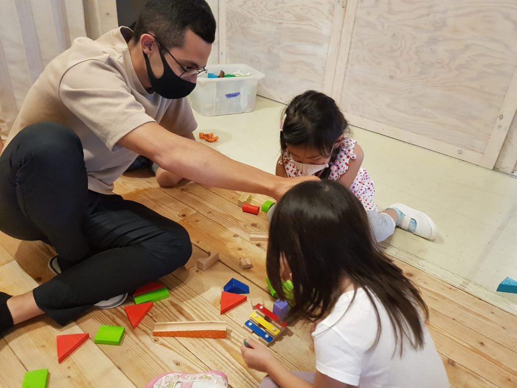 Updates about Elyakim activities in Japan.